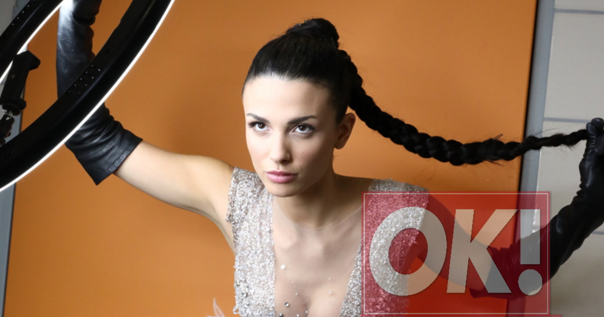 Kατερίνα Λιόλιου: Η πιο hot παρουσία στο δεύτερο live του J2US - Αποκλειστικές backstage ...