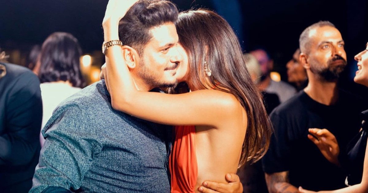 Η ερωτική εξομολόγηση του Stan στη σύντροφό του