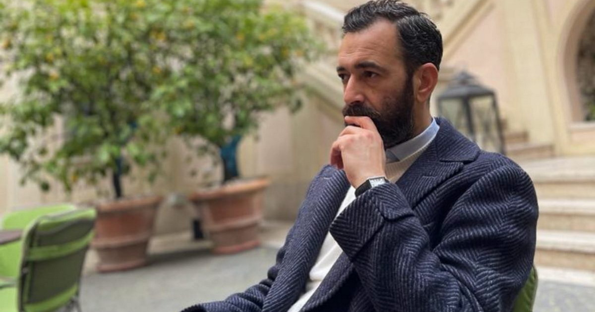 Άγγελος Μπράτης: «Στο GNTM περνούσα κατάθλιψη»