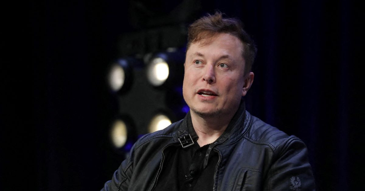 Έρολ Μασκ: Μιλά για τα «σκοτεινά» παιδικά χρόνια του γιου του, Ίλον