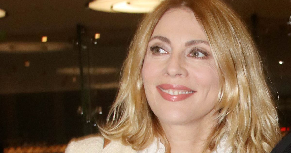 Σ. Καρύδη: O ξέφρενος χορός της στο πάρτι του γάμου της Φ. Αθερίδου