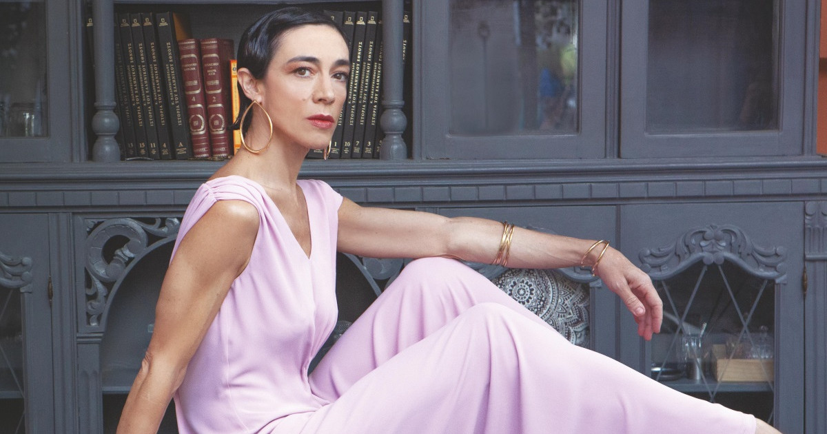 Έλενα Τοπαλίδου: Oι φωτογραφίες από την προετοιμασία πριν από τον γάμο