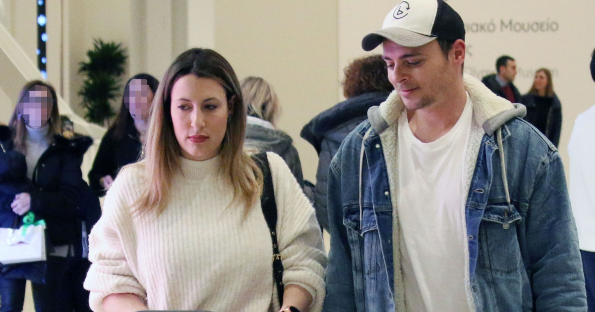 Νίκος Μίχας: «Δεν ήθελα να έχω επαγγελματική σχέση με τη μουσική, με πίεζε»