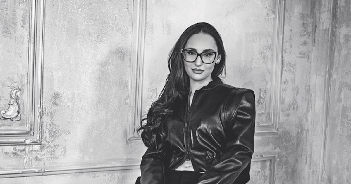 Η επιλογή της Klavdia για λεία μαλλιά στη Eurovision