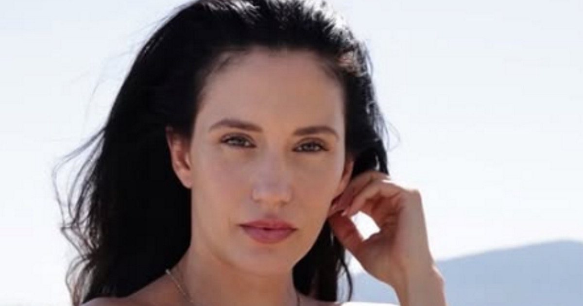 Ελένη Βαΐτσου: Το ιδιαίτερο μπικίνι που επέλεξε για τις βουτιές της!