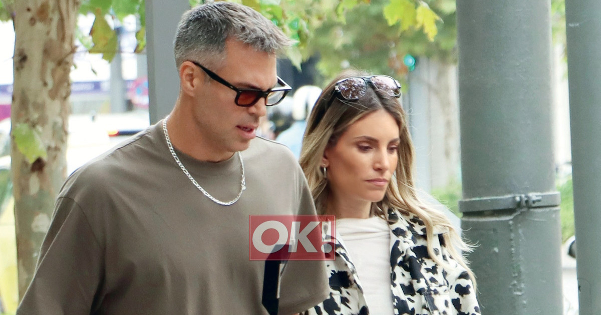 Αθηνά Οικονομάκου: Με Saint Laurent τσάντα και animal print σύνολο στο ...
