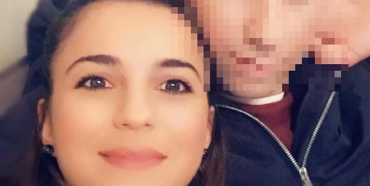 ΓΥΝΑΙΚΟΚΤΟΝΙΑ ΣΤΗ ΔΑΦΝΗ - OK! Magazine