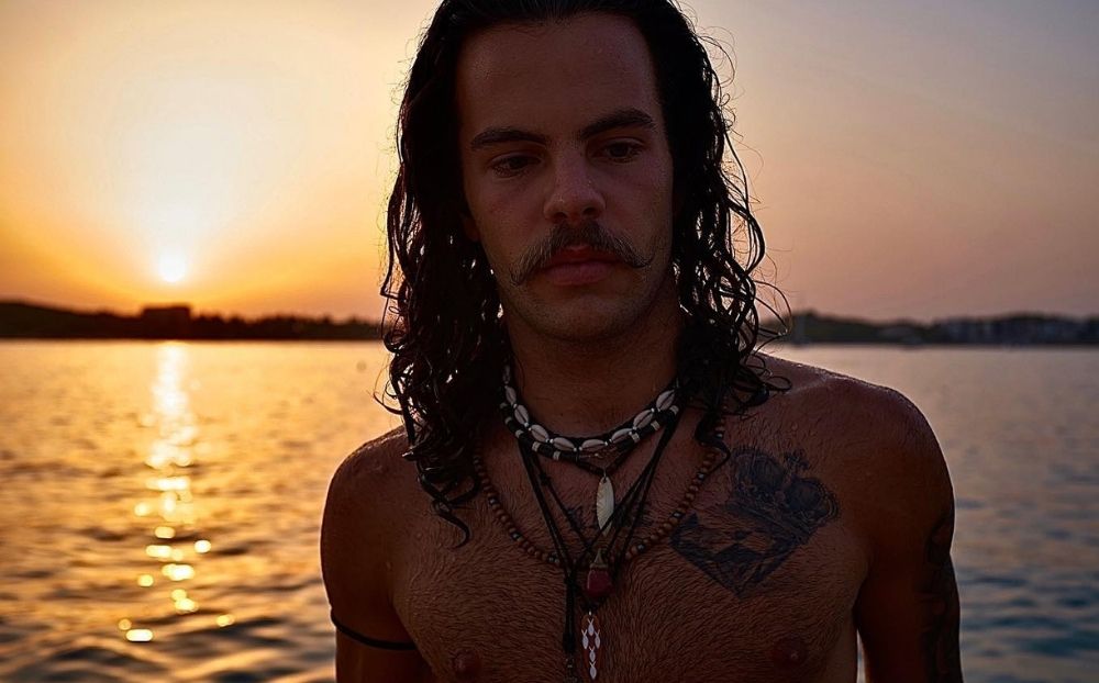 Άγγελος Λάτσιος: Ευχήθηκε στη μητέρα του με φωτογραφία του 2003