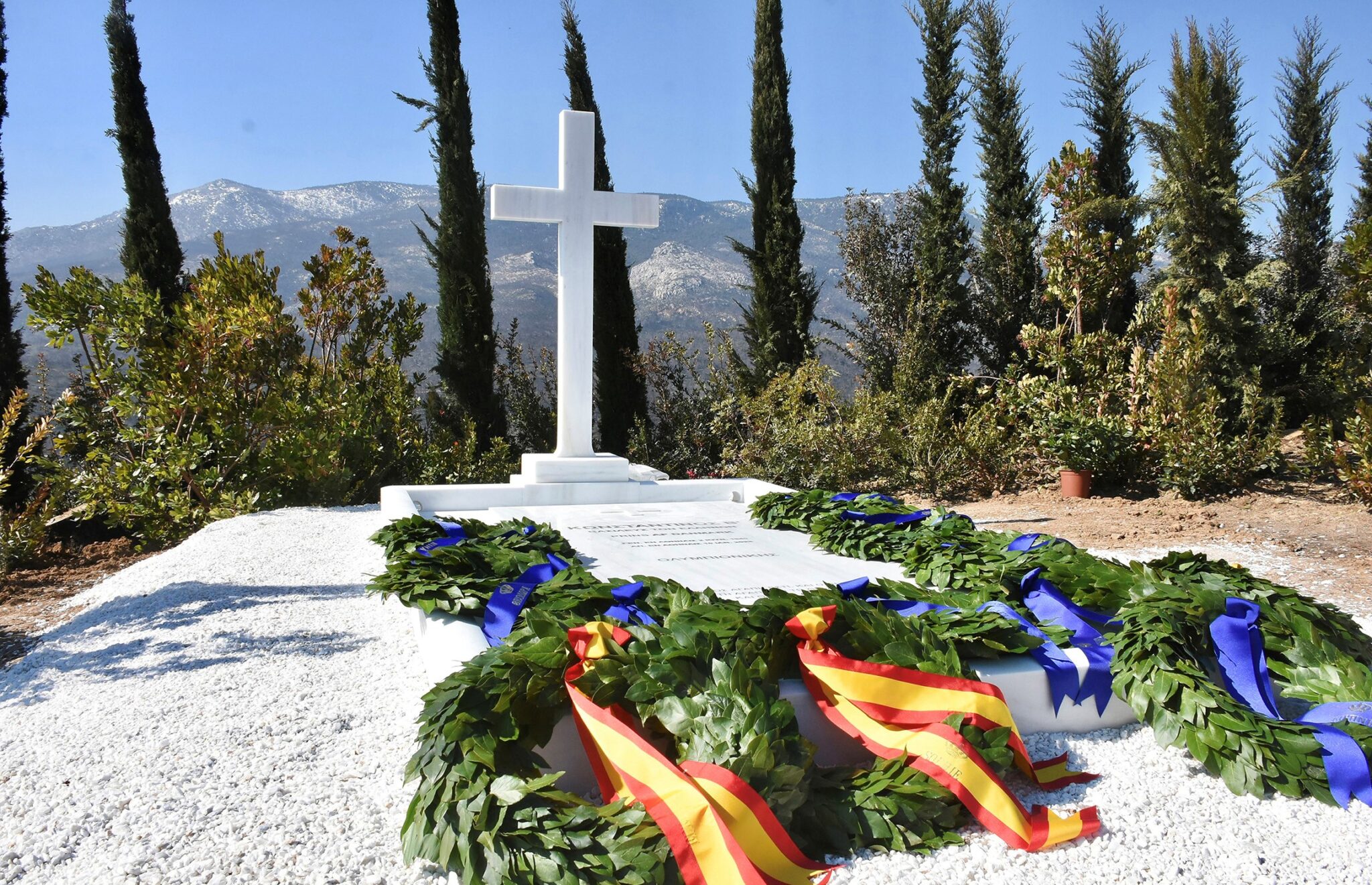 Τέως βασιλιάς Κωνσταντίνος: Τα αποκαλυπτήρια του τάφου του στο Τατόι