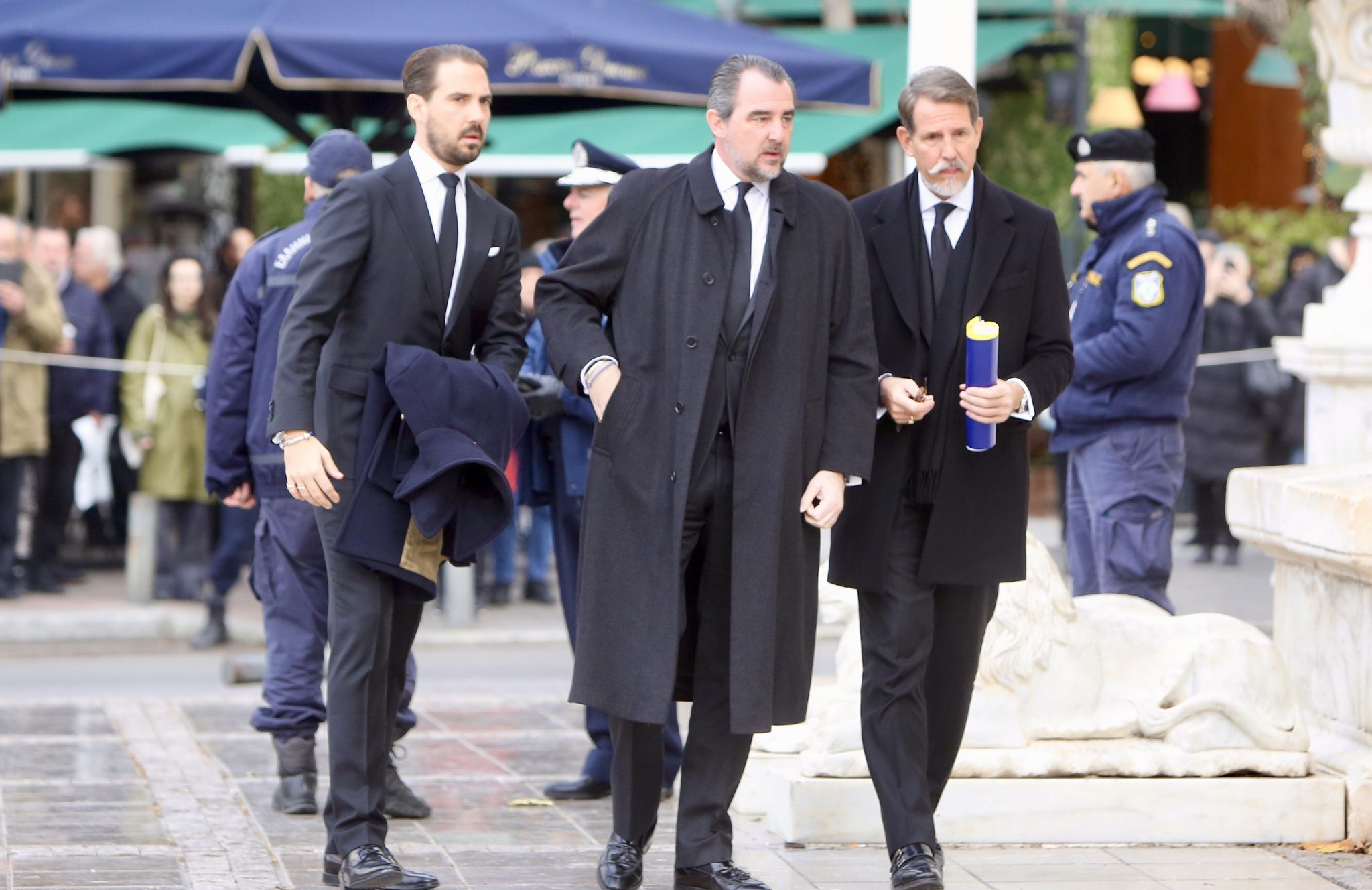 Κηδεία πριγκίπισσας Ειρήνης: Στη Μητρόπολη Παύλος, Νικόλαος και ...